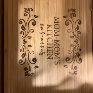 Personalized Mom's Kitchen Design Cutting Board, Gifts for Mom and ...