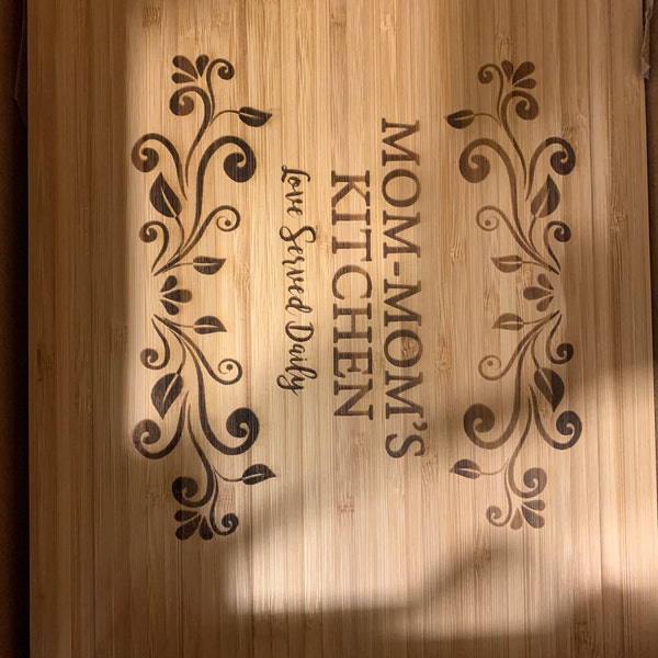 Personalized Mom's Kitchen Design Cutting Board, Gifts for Mom and ...