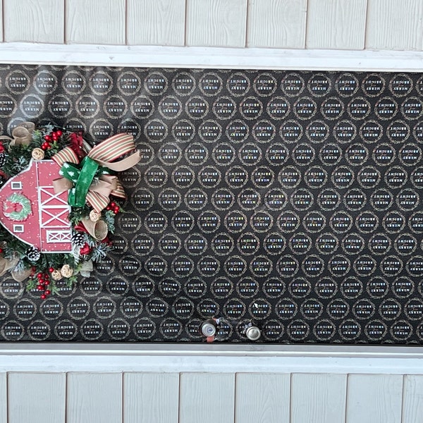 Cardinal Centerpiece for Table, Traditional Christmas Arrangement ...