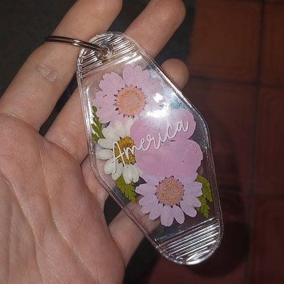 Pressed Flower Retro Motel Keychain Custom Keychain Pressed Flower ...