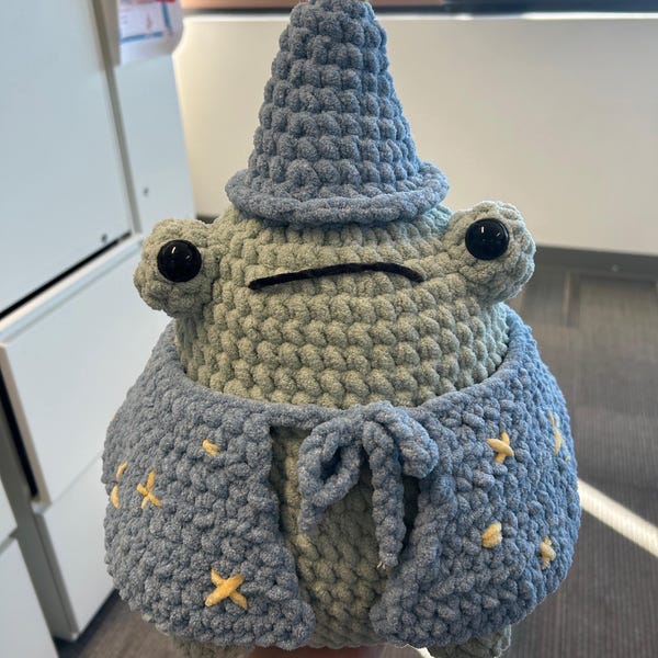 Jumbo Wizard Frog Crochet Pattern / Chunky Crochet Wizard Mage / US PDF ...