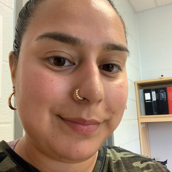 14K Gold Tiny Flower Nose Stud, 20G Nose Piercing, 0.8mm Nose Piercing ...