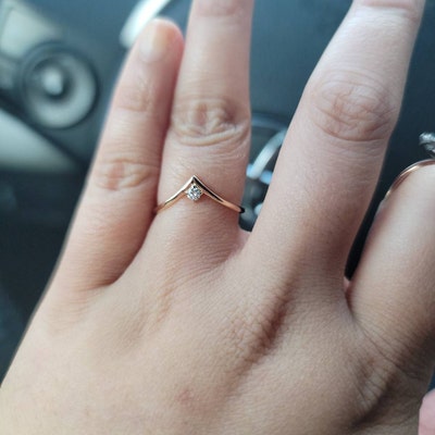 V Ring With Round Diamond in 14k Gold / Diamond V Ring / Chevron Ring ...