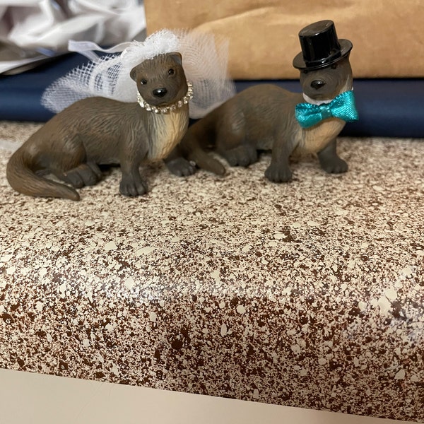 Otter-wedding-bride-groom-animal-unique-funny-wildlife-significant ...
