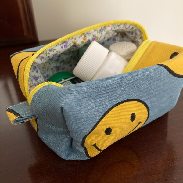 Hand Embroidery Key Cover. Cute Handmade Embroidery Key Case. Pull-out ...