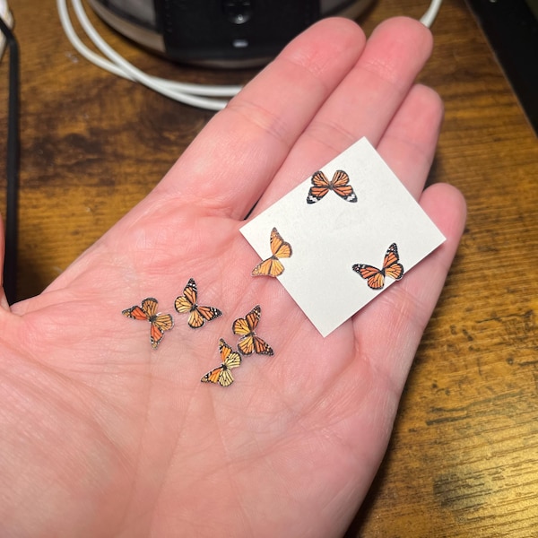 L. Delaney's All Dolled up DIY Book Signed Copy craft, Paper Dolls ...