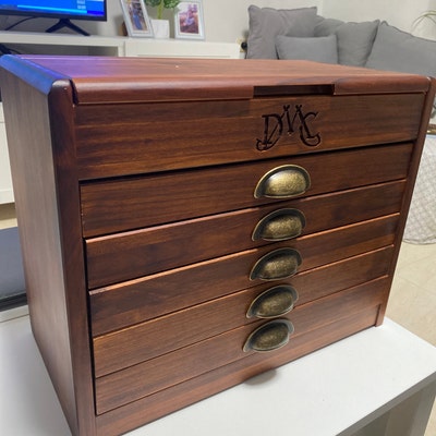 DMC Wooden Collectors Box Includes 1x Skein of All 500 Stranded Cotton ...