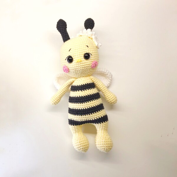 PDF Lily the Bee/crochet Pattern in English/digital PRODUCT - Etsy