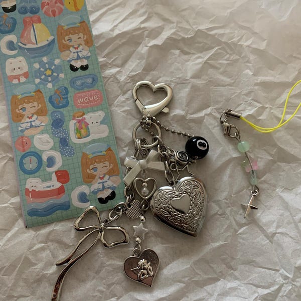 Heart Locket Keychain, 8 Ball Keychain, Y2K Clutter Bag Charm With ...