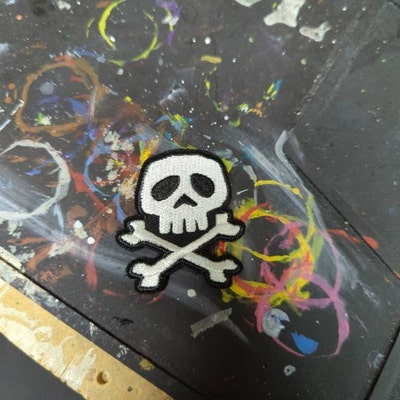 Embroidered Skull and Crossbones Patch With Hook Type Backing - Etsy