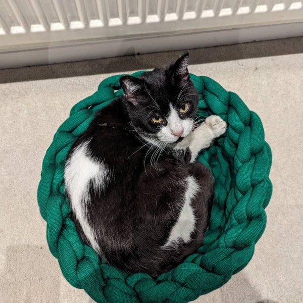 Pattern / Tutorial. Ohhio Cat Bed Step-by-step Illustrated DIY ...
