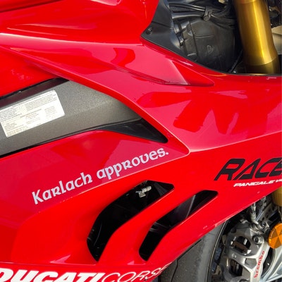 Bhaal Babe Baldur's Gate 3 Vinyl Decal, Bloodless, BG3, Astarion ...