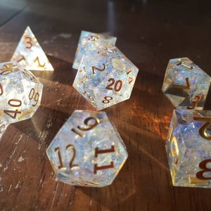 Golden Transparent DND Dice D&D Resin Sharp Edge Dice Set Dungeons and ...