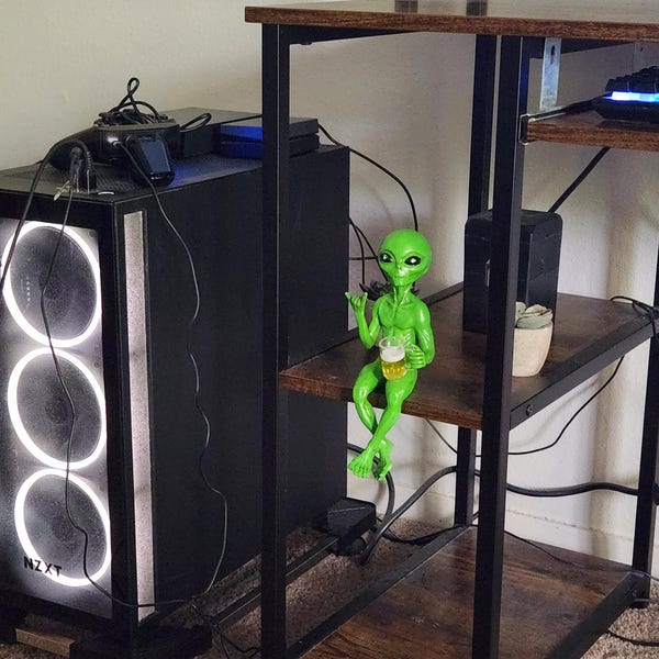 Bigfoot the Rude ‘flipping the Bird’ Sasquatch Yeti Statue Indoor ...