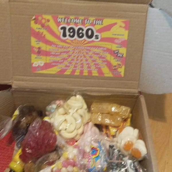 2000s Sweets Gift Box, Retro Sweets From the 2000s, Candy Gift for a ...