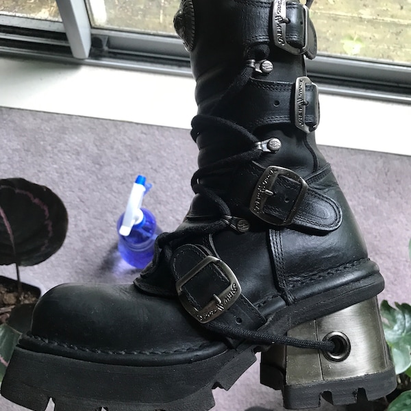 EU 40 / UK 7 White New Rock Tower Ankle Boots Kawaii Pastel Goth ...