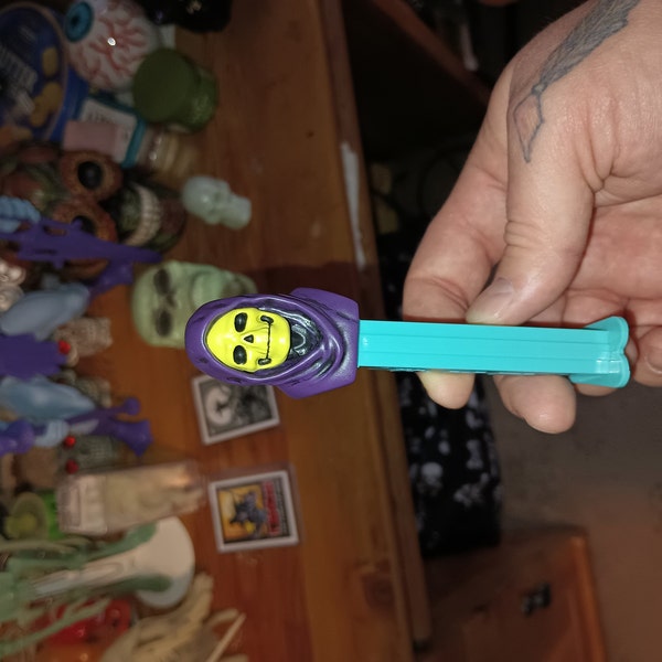 Custom Functional Black Alien Xenomorph Warrior Drone Pez Dispenser ...