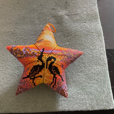 Bumble Bee 3D Peyote Star Pattern PDF Bee Honey and Flowers Beaded Star Pattern DIY Puffy Star ...