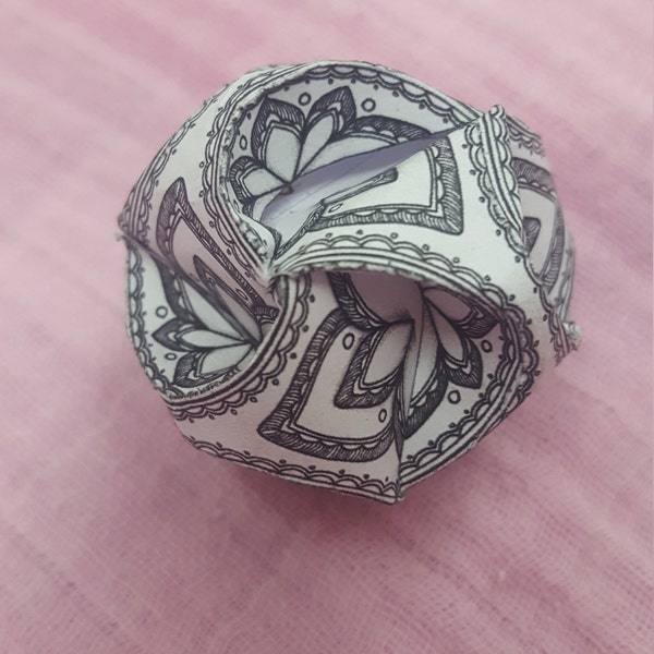 Triskele Paper Globes - Paper Balls - Paper Baubles - Paper Ornaments ...