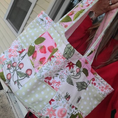 Digital Download: Quilted Patchwork Tote Bag Sewing Pattern and ...