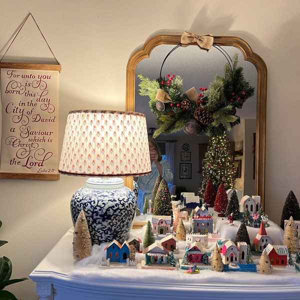 2 Corinthians 4:18. so We Fix Our Eyes Not in What is Seen, Rufous ...