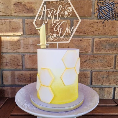 Bee Custom Cake Topper, Bumble Bee Birthday Cake Topper, First Birthday ...