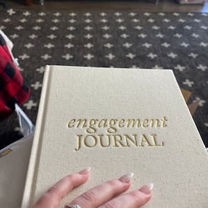 Pregnancy Gift Bundle for Expecting Moms: Pregnancy Journal - Etsy