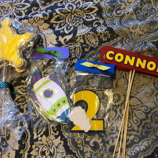 Rocket Ship Centerpiece Set - Etsy