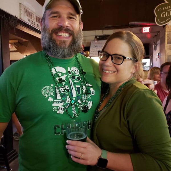 Chi-rish St. Patrick's Day Drink Chicago T-shirt - Etsy