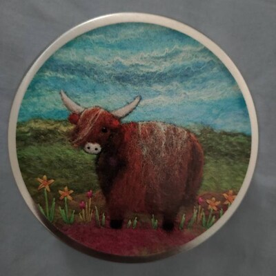 Sheep and Lamb Tin, Small Round Storage Box With Scottish Cottage Scene ...