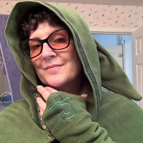 Navy Blue Velvet Wedding Cloak/cape With Hood and Blue /golden Trimming ...