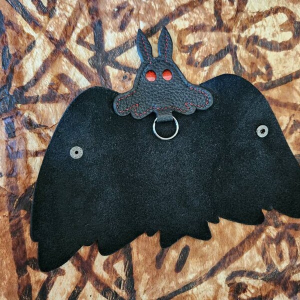 Cryptid Character Sheet Dnd: Mothman, Fresno Nightcrawlers, Cthulhu ...