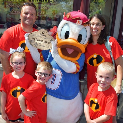 UNOFFICIAL Wooden Disney Disneyworld / Disneyland / Disneycruise ...