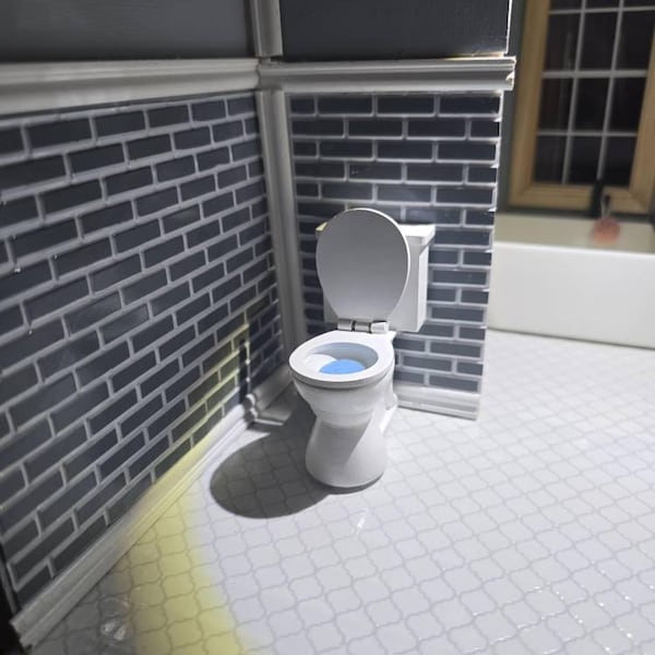 1:12 Scale Dollhouse Miniature Toilet, Modern Miniatures Toilet - Etsy