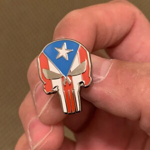 Set De 2 Botones De Puerto Rico, La Bandera Boricua Blanca Y Negra Y La ...