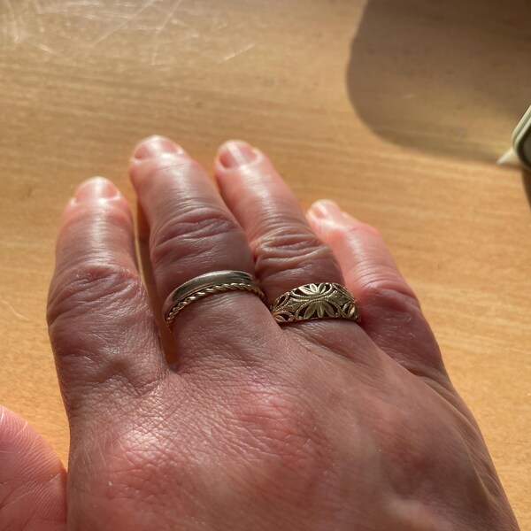 14k 18k 10k Solid Gold Leo Zodiac Sign Ring, Dainty Astrology Sign Stackable Ring, Zodiac ...