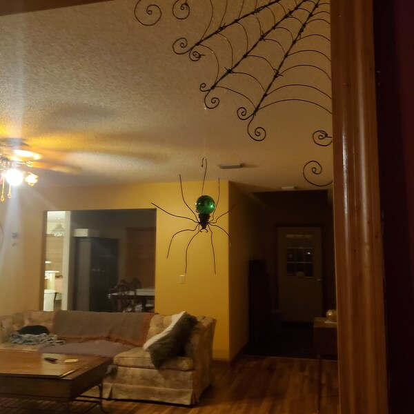 18" Barbed Wire Corner Spider Web With Green Spider - Etsy