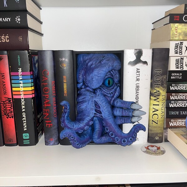 Alien Book Nook Shelf Decor: Hand-painted Sci-fi Gift for Home Library ...