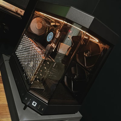Hyte Y60 Custom Vented Side Panel - Etsy