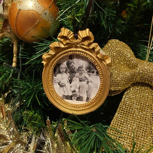 Miniature Round Plaster Frame in 6 Metallic Colours - Etsy