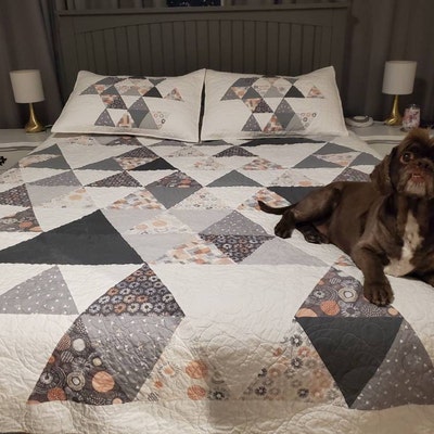Modern Geometric West Hawk Lap Quilt / Blanket - Etsy