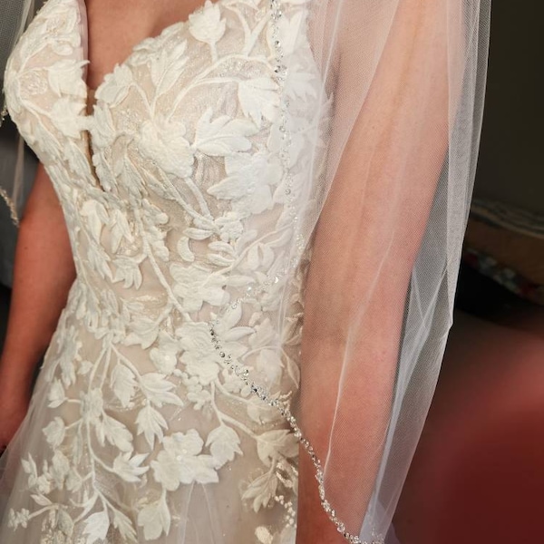 Wedding Veil, 1 Layer Wedding Veil, Fingertip Veil, Bridal Veil, Light ...