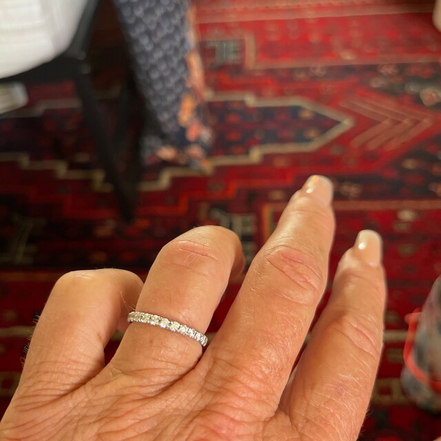 One carat eternity band store