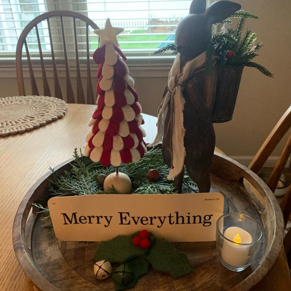 Felt Holly Leaves and Berries | Christmas Holiday Decor | Table Scatter ...