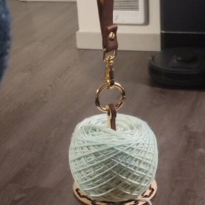 Honeybee Lemonwood Mini-minder pat. Pend.: Portable Wrist Yarn Holder ...