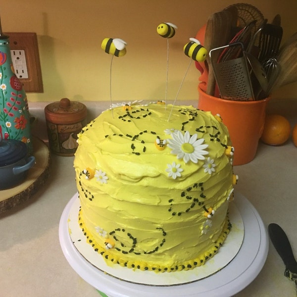 Fondant / Gum Paste Bees Cake or Cupcake Topper. Edible Bees Decoration ...