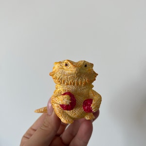 Bearded Dragon Sculpture - Etsy