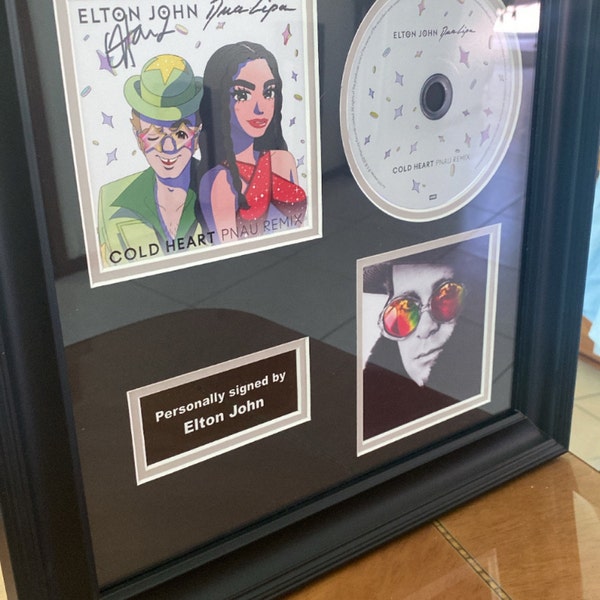 Lily Allen Signed Photo in Luxury Handmade Wooden Frame With AFTAL ...