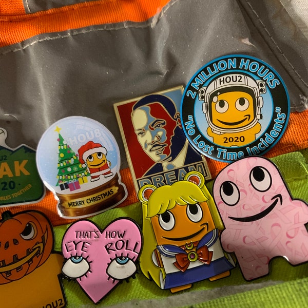 Mama Peccy Off-set Pin (glitter) - Etsy