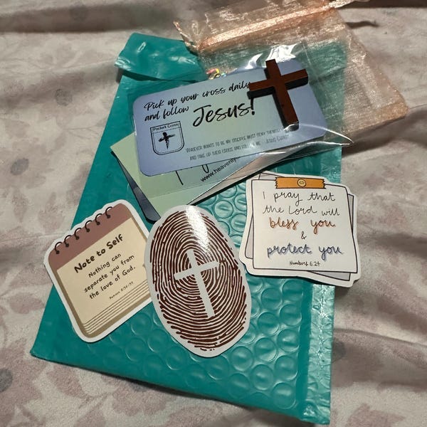 Mini Jesus Figurine, Little Jesus Pocket Cards, Church Party Favors ...